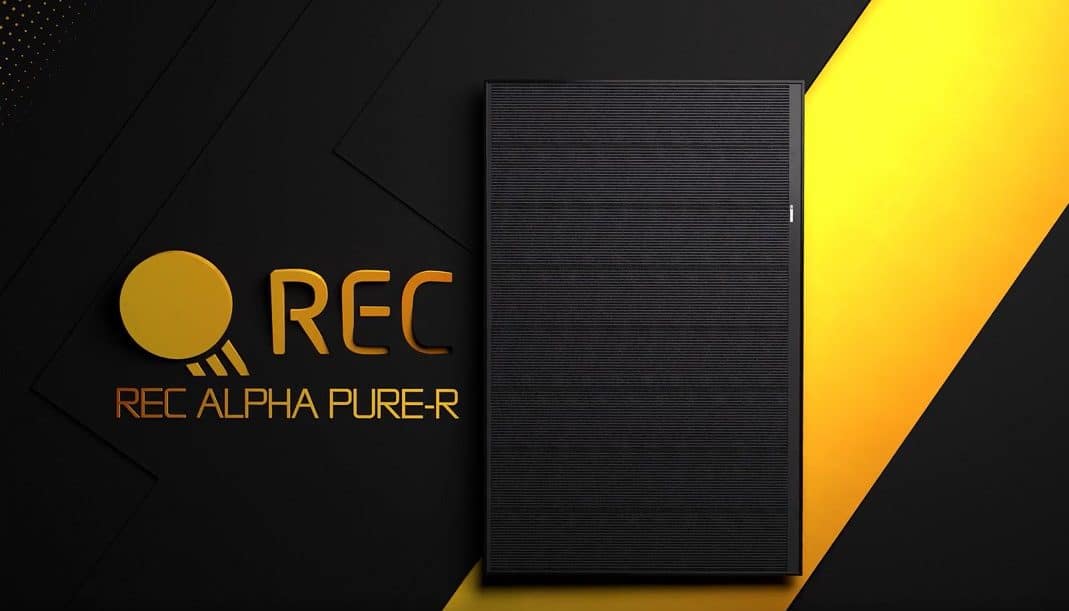 REC Alpha Pure R Series Solar Panels: A Technical Review